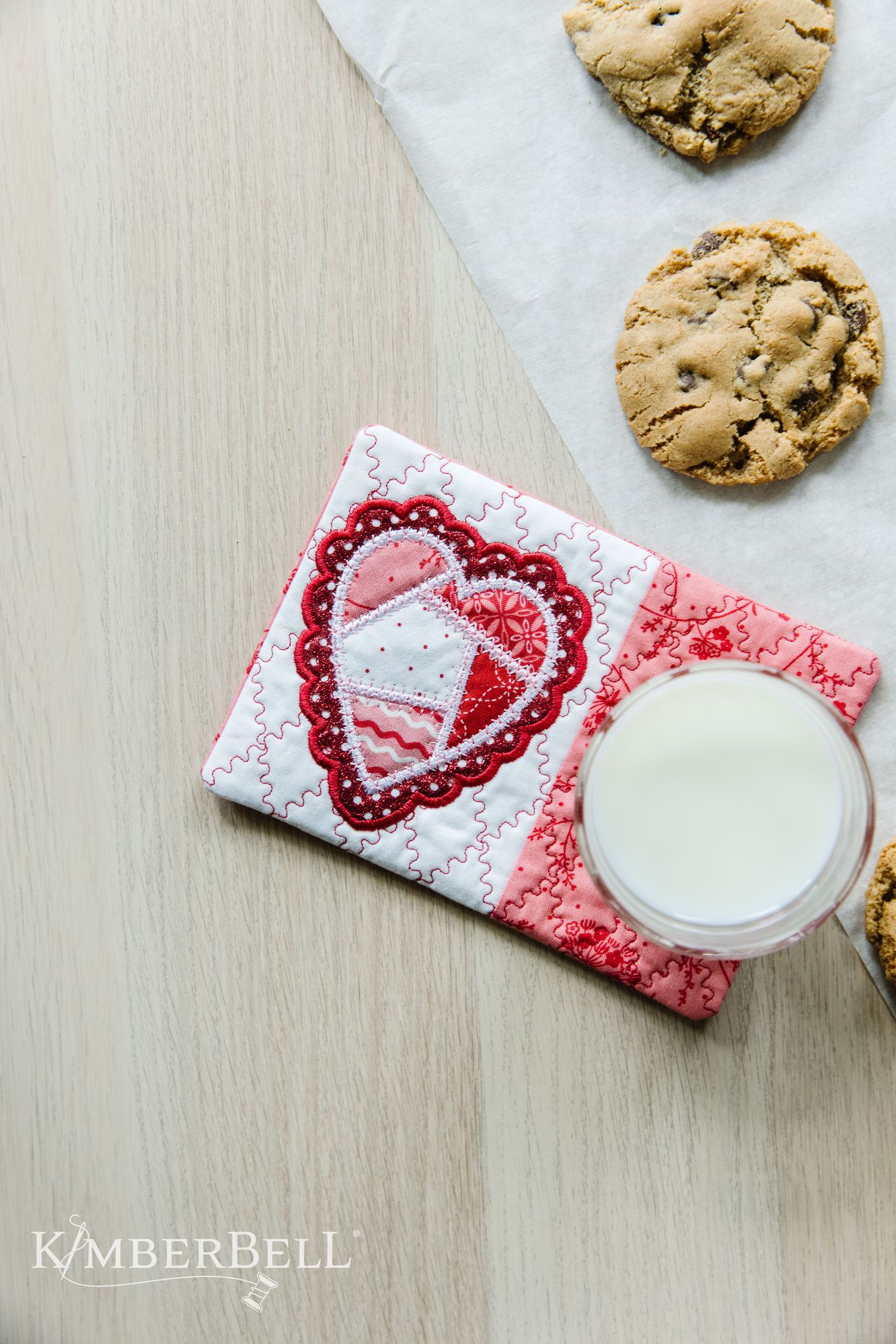 14 Machine Embroidery Projects for Valentine's Day (Plus FREE Designs ...